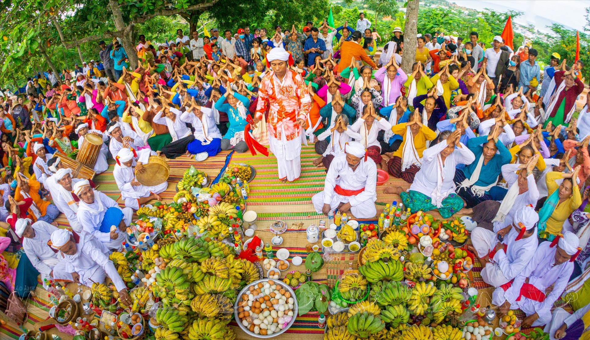 Sắc màu lễ hội Katê của đồng bào Chăm ở Bình Thuận