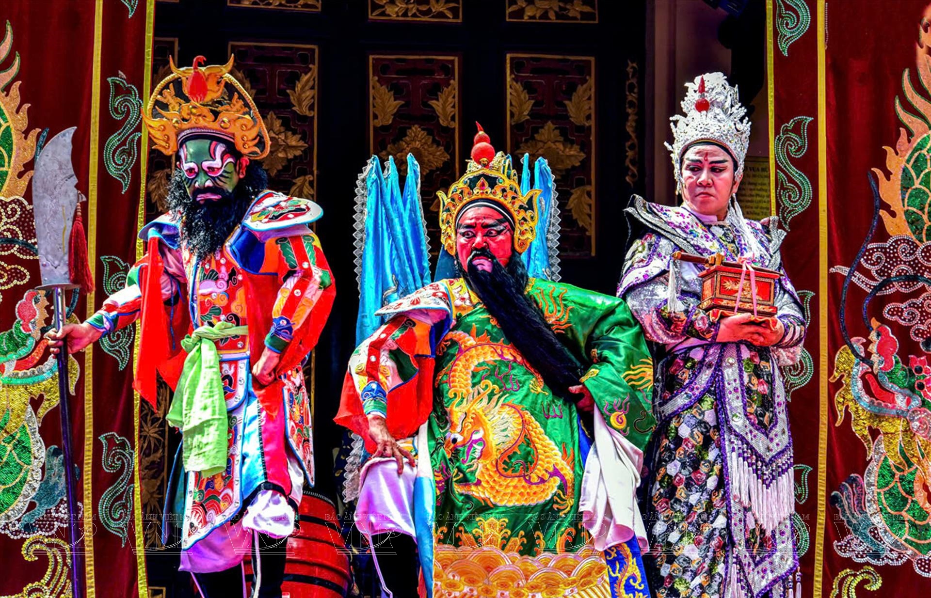 The “Colors of Hat Boi” Seen through Nguyen Hong Nga’s Lens