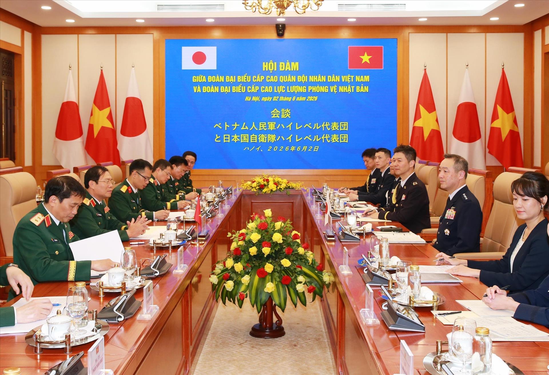 Tham mưu trưởng Liên quân Nhật Bản thăm chính thức Việt Nam