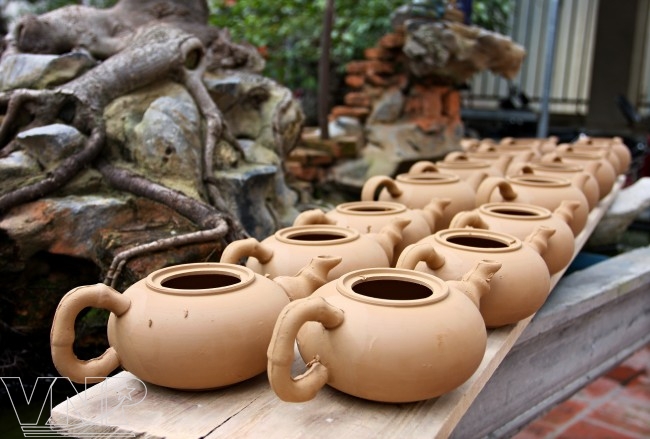 Tu Sa teapots