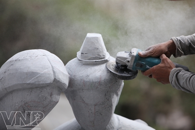 Điêu khắc đá Phụng Châu