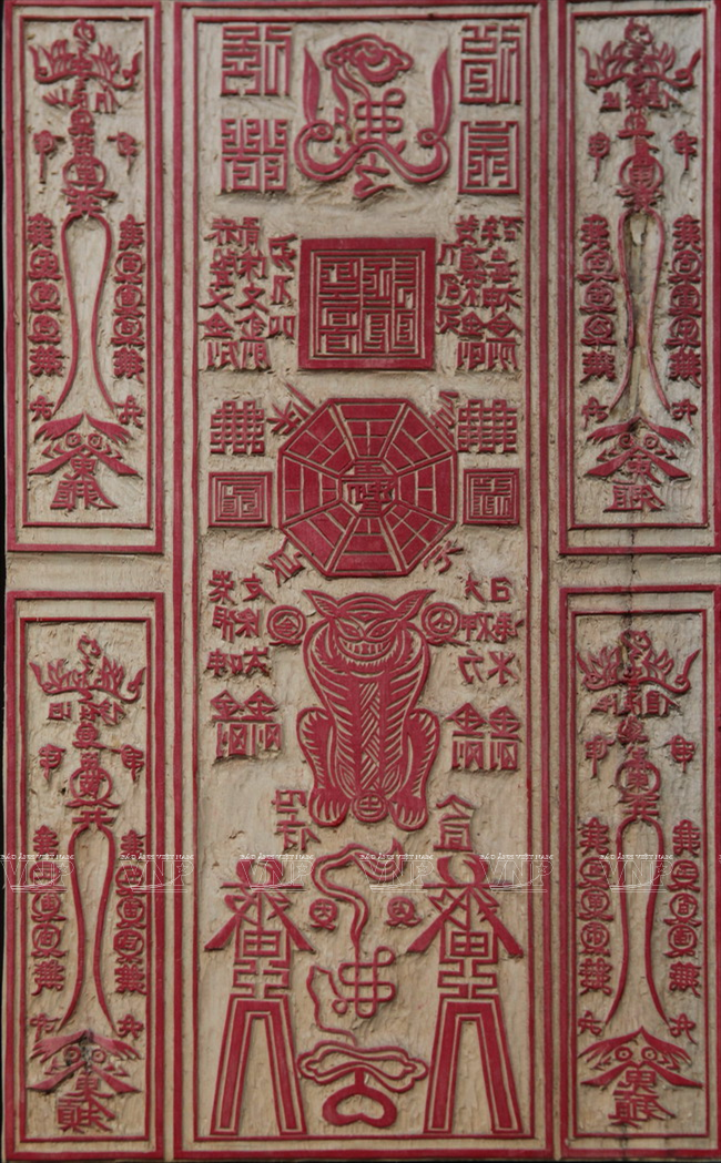 https://vietexplorer.com - Stamp Carving in Hanoi