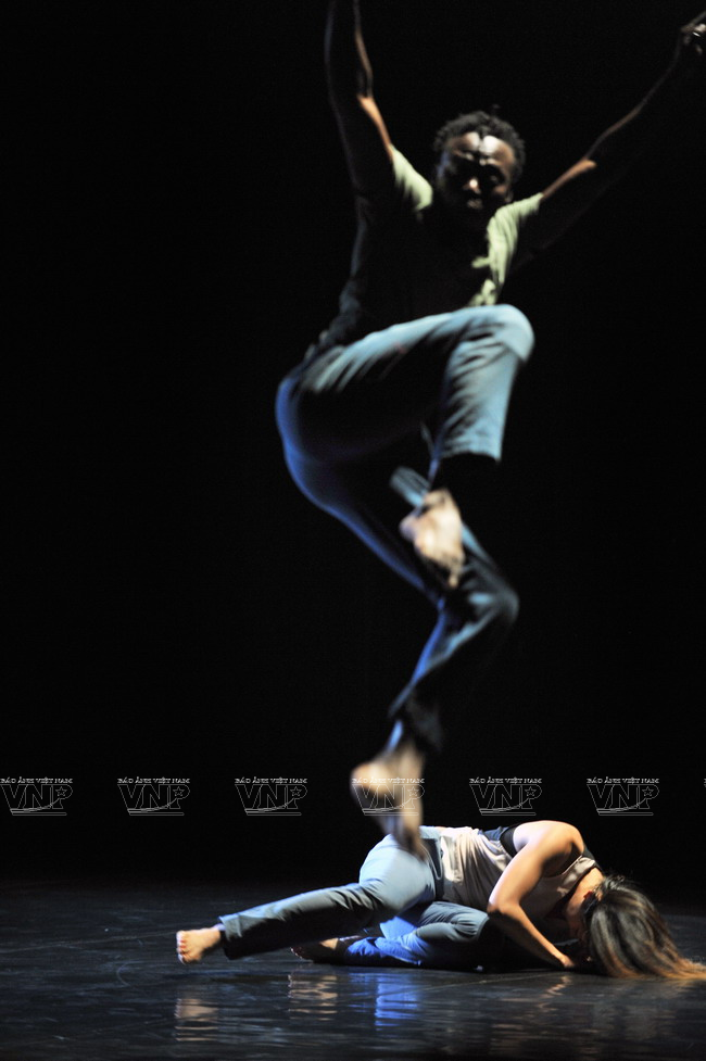 «La danse contemporaine : point de rencontre entre l’Europe et l’Asie