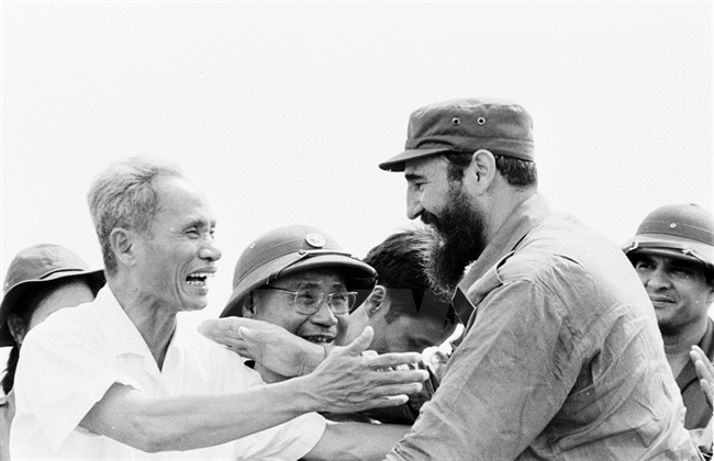 Líder histórico Fidel Castro, gran amigo del pueblo vietnamita