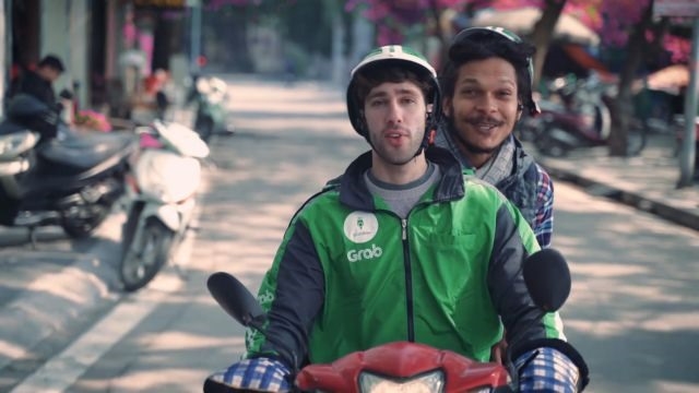 Canadian rapper grabs the beat in Hanoi